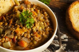 Slow Cooker Traditional Greek Lentil Soup - we know stuff